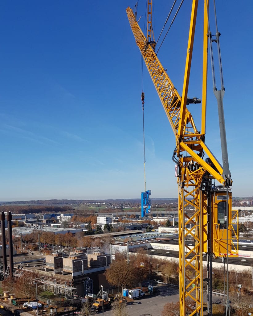 Die Leuchtwerbeanlage hängt am Haken – Philips Medizin Systeme ...